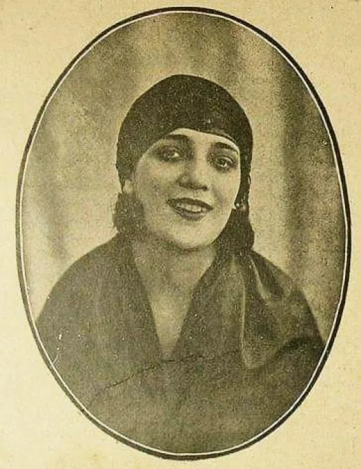 Turkey's First Female Doctor Hatice Safiye Ali - Cici Doktorum